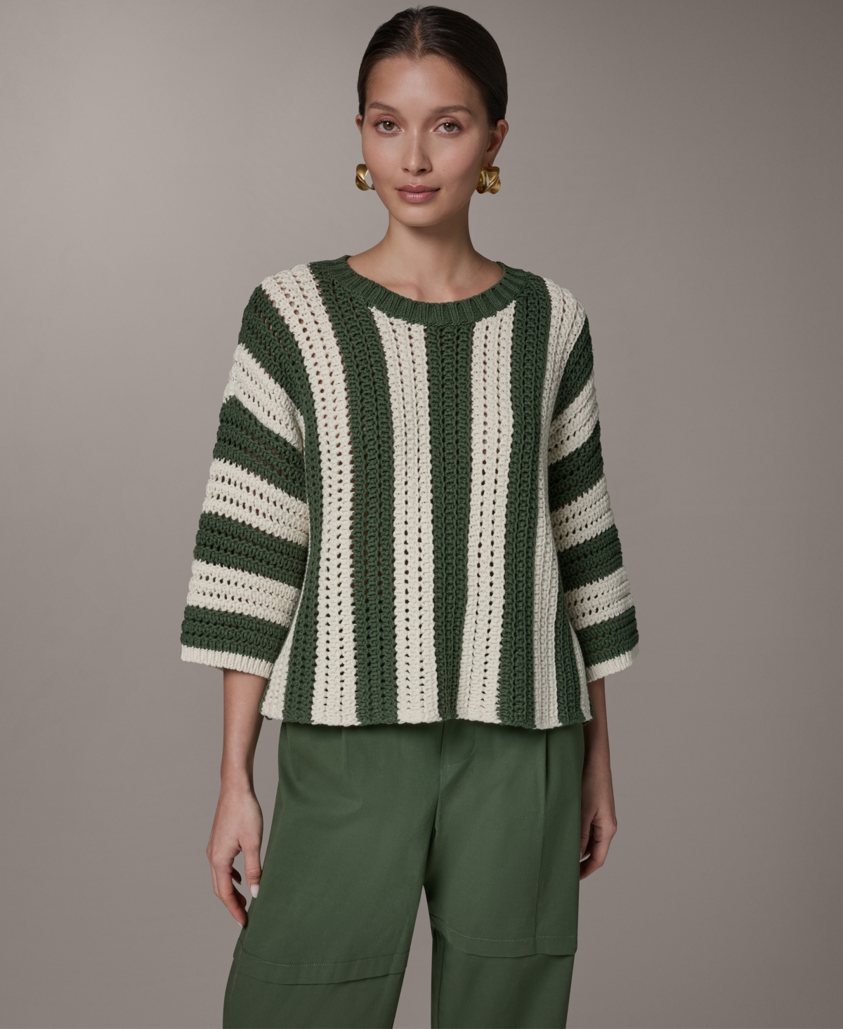 Click here for Donna Karan Weekend Womens Oversized Crewneck Swea... prices
