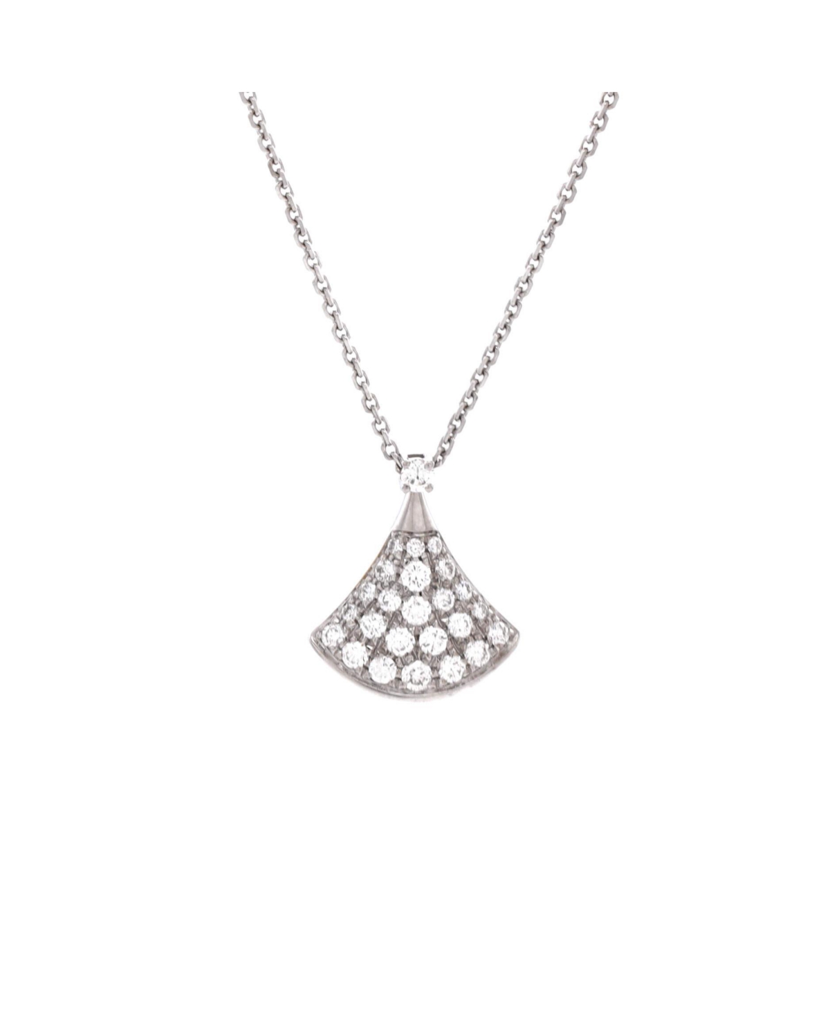 Click here for Pre-Owned Bvlgari Divas Dream Pendant Necklace - 1... prices