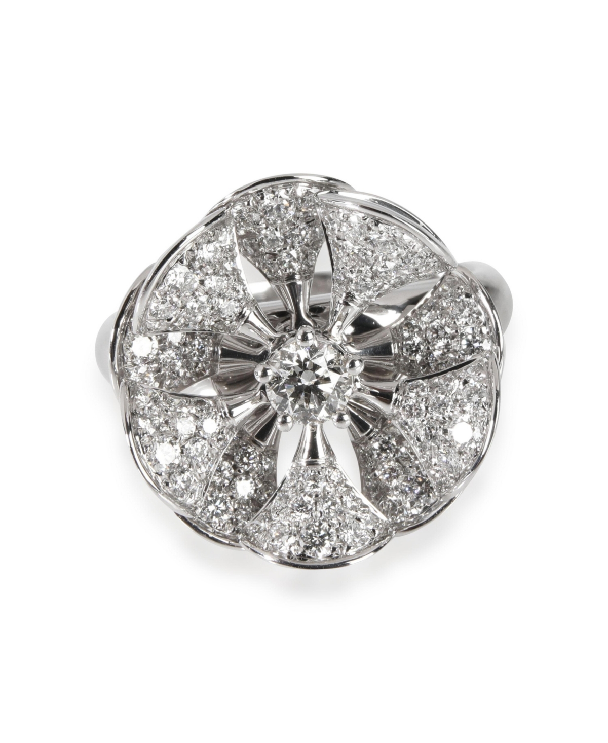 Click here for Pre-Owned Bvlgari Divas Dream En Tremblant Pave Di... prices