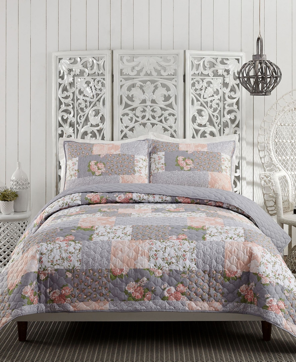 Click here for Modern Heirloom La Flor Patchwork Printed 3-Piece... prices