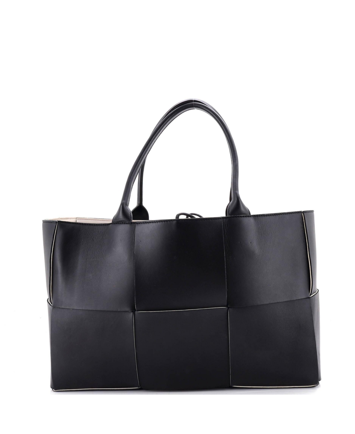 Click here for Pre-Owned Bottega Veneta Medium Arco Tote Maxi Int... prices