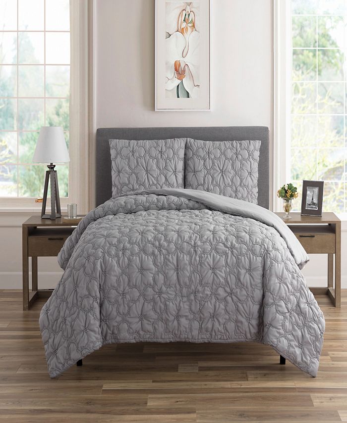 Sanders Textured Floral 3 Piece Full/Queen Quilt Set - Macy's