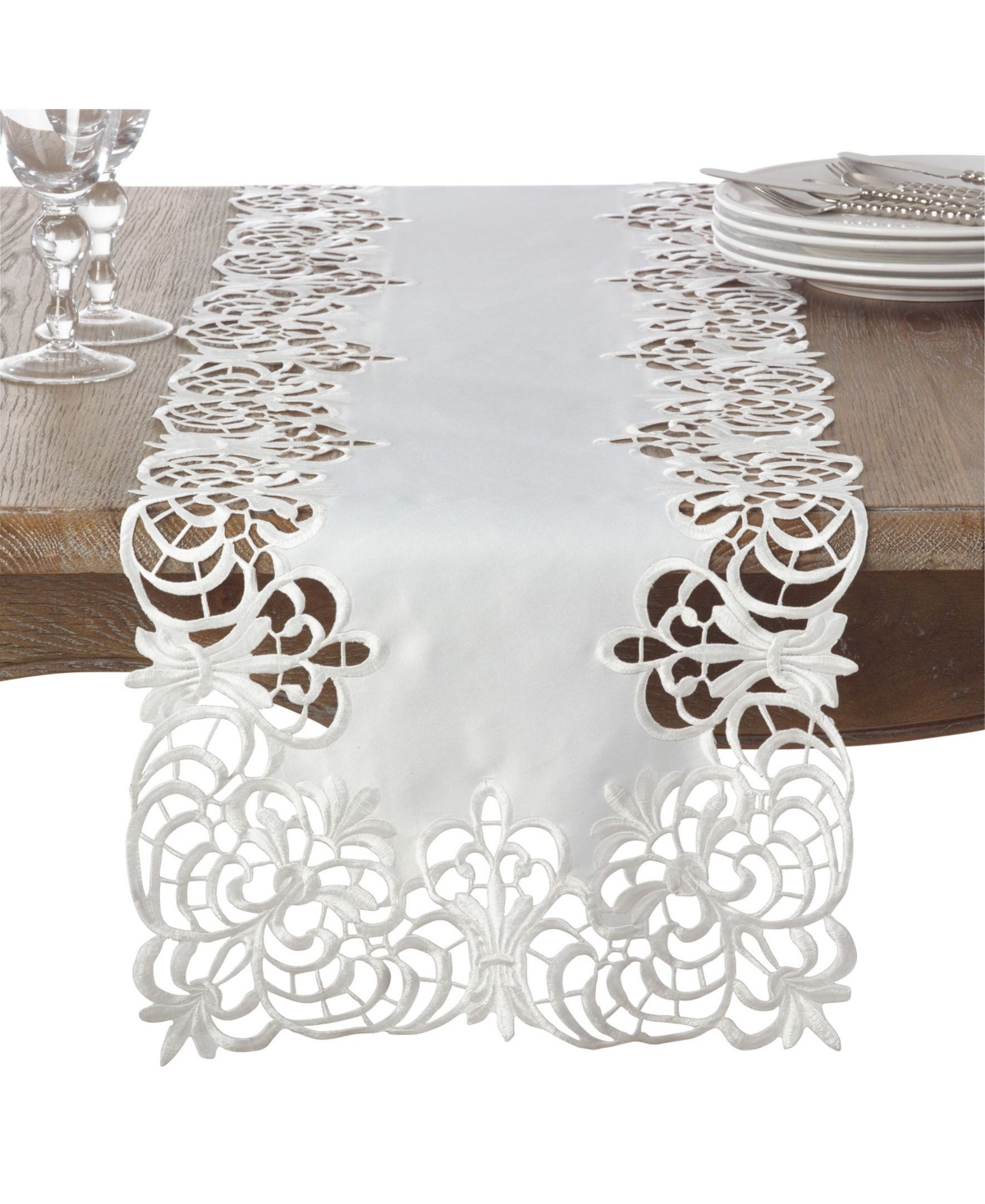 Click here for Saro Lifestyle Cutwork Design Runner - Ivory prices