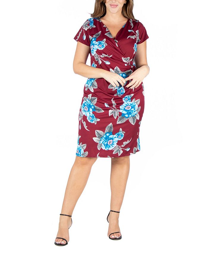 24seven Comfort Apparel Womens Plus Size Short Sleeve V Neck Floral