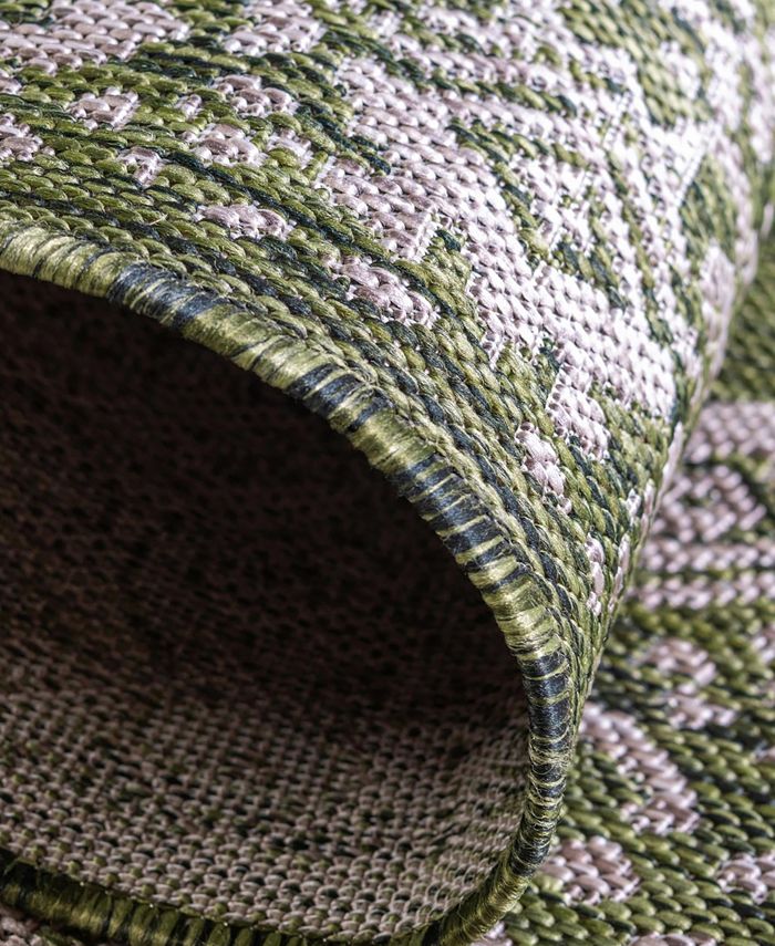 Bayshore Home Outdoor Pashio Border II Floral Border 5'3" x 5'3 ...