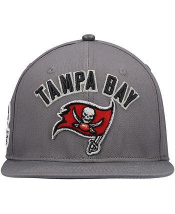 Pro Standard Men's Gray Tampa Bay Buccaneers Stacked Snapback Hat - Macy's