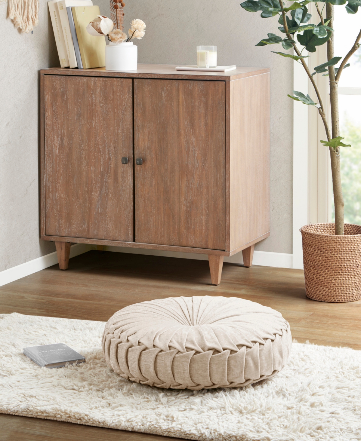 Click here for Intelligent Design Loretta Chenille Decorative Flo... prices