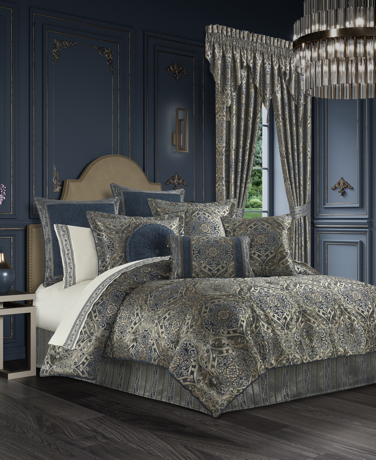 Click here for J Queen New York Weston Damask 4-Pc. Comforter Set... prices