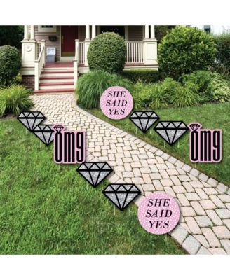 Big Dot of Happiness Omg, You're Getting Married - Lawn Decor - Outdoor ...