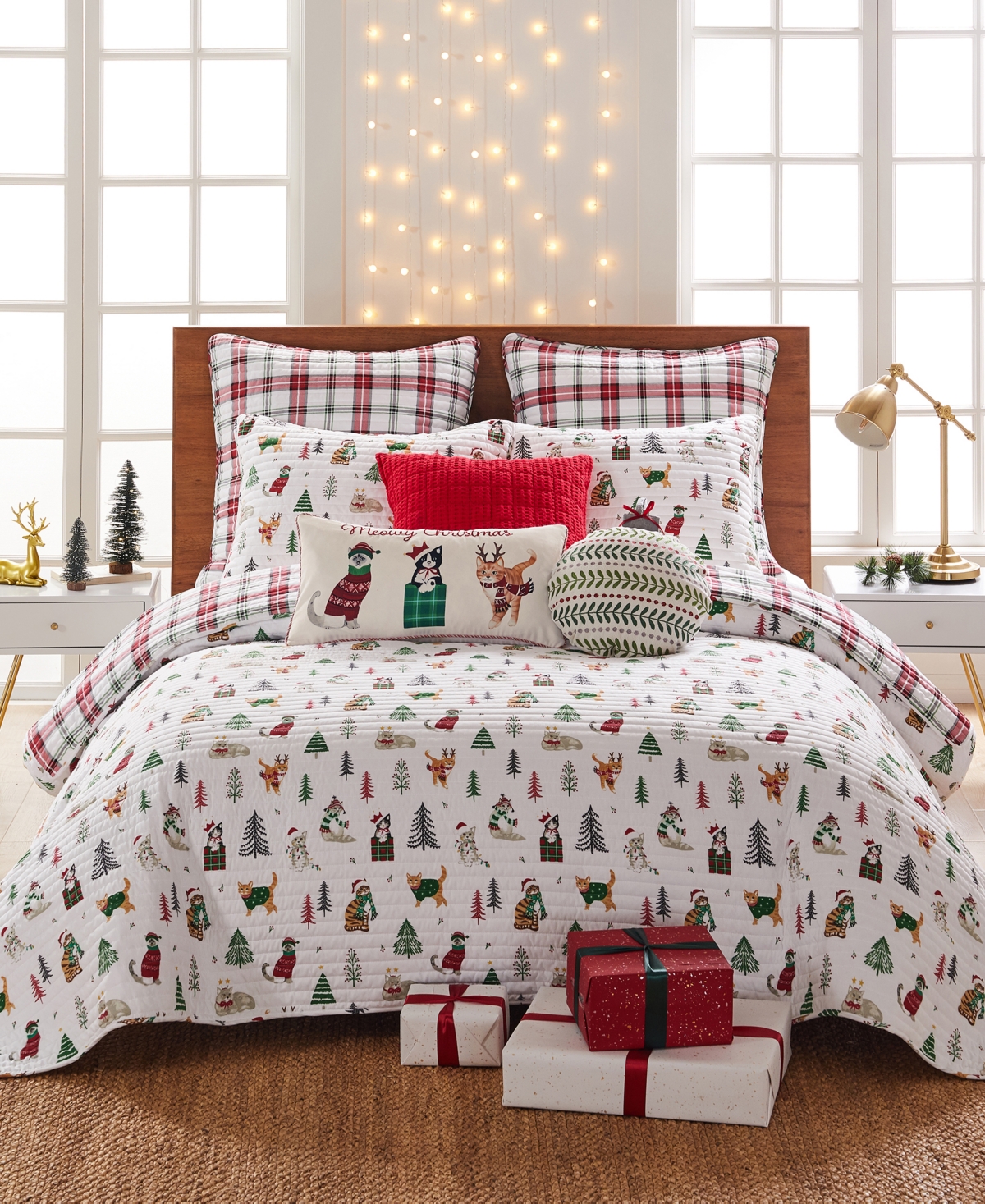 Click here for Levtex Meowy Christmas Reversible 2-Pc. Quilt Set... prices
