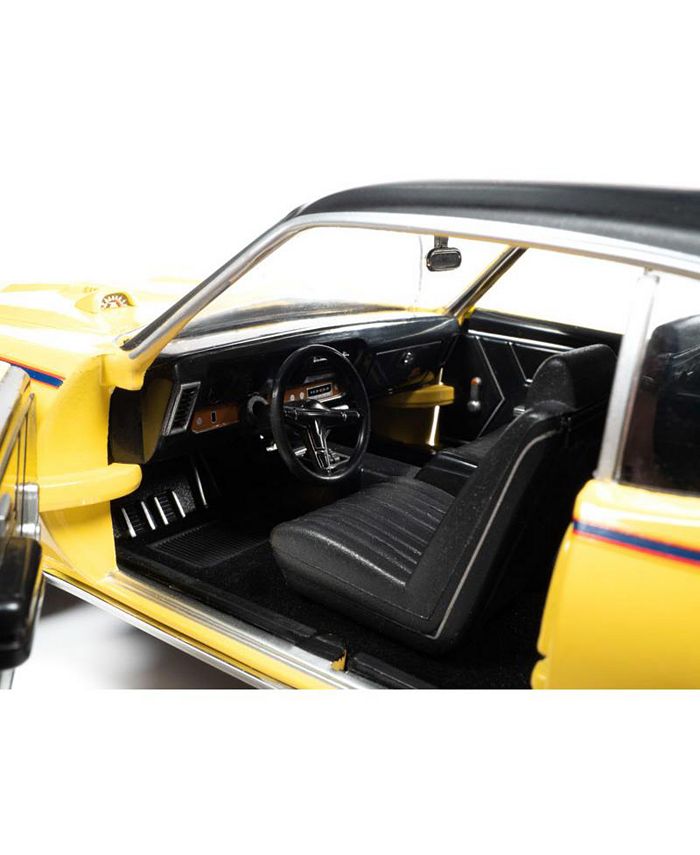 Auto World 1/18 Pontiac GTO Judge Yellow, American Muscle Auto World ...