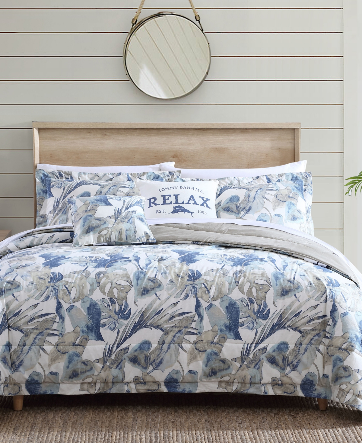 Click here for Tommy Bahama Home Raw Coast Cotton 3-Pc. Duvet Cov... prices