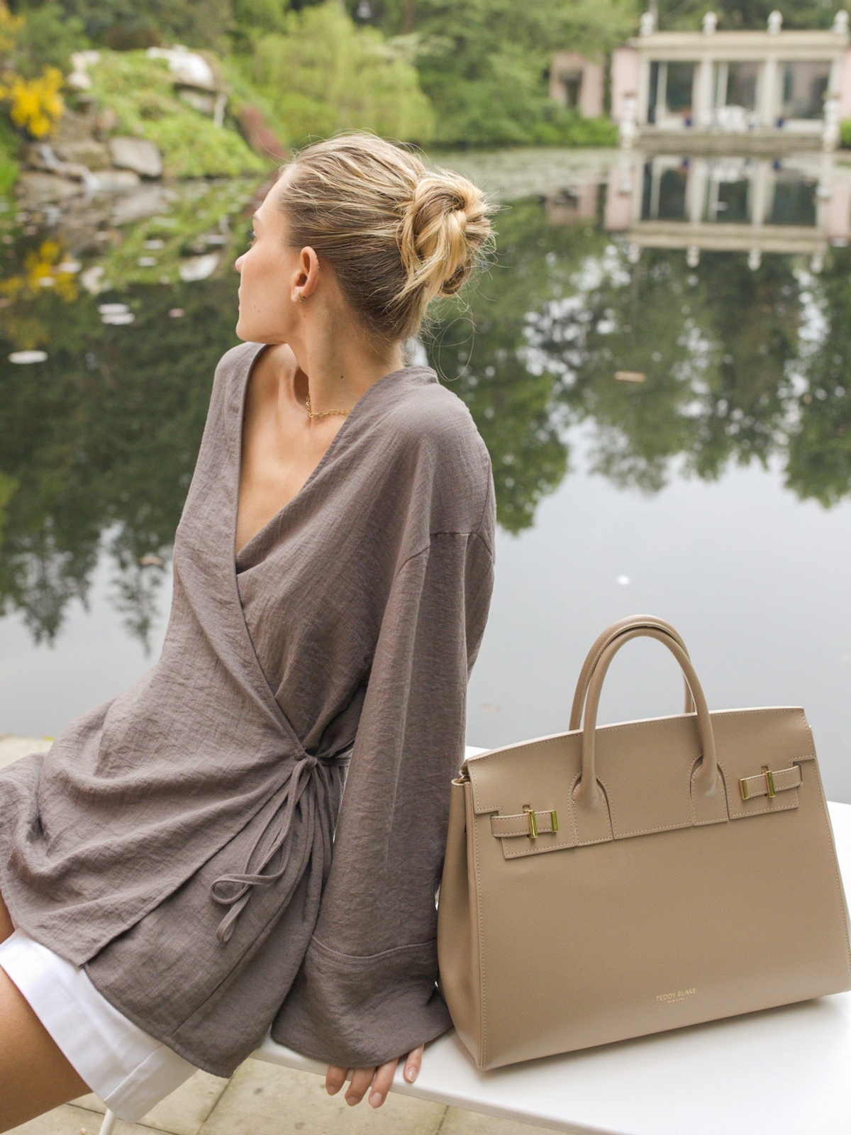 Click here for Teddy Blake Gigi Stampatto 15 - Cream prices