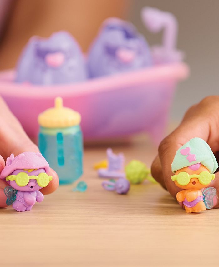 Hatchimals Alive, Make a Splash Playset with 15 Accessories, Bathtub, 2 ...