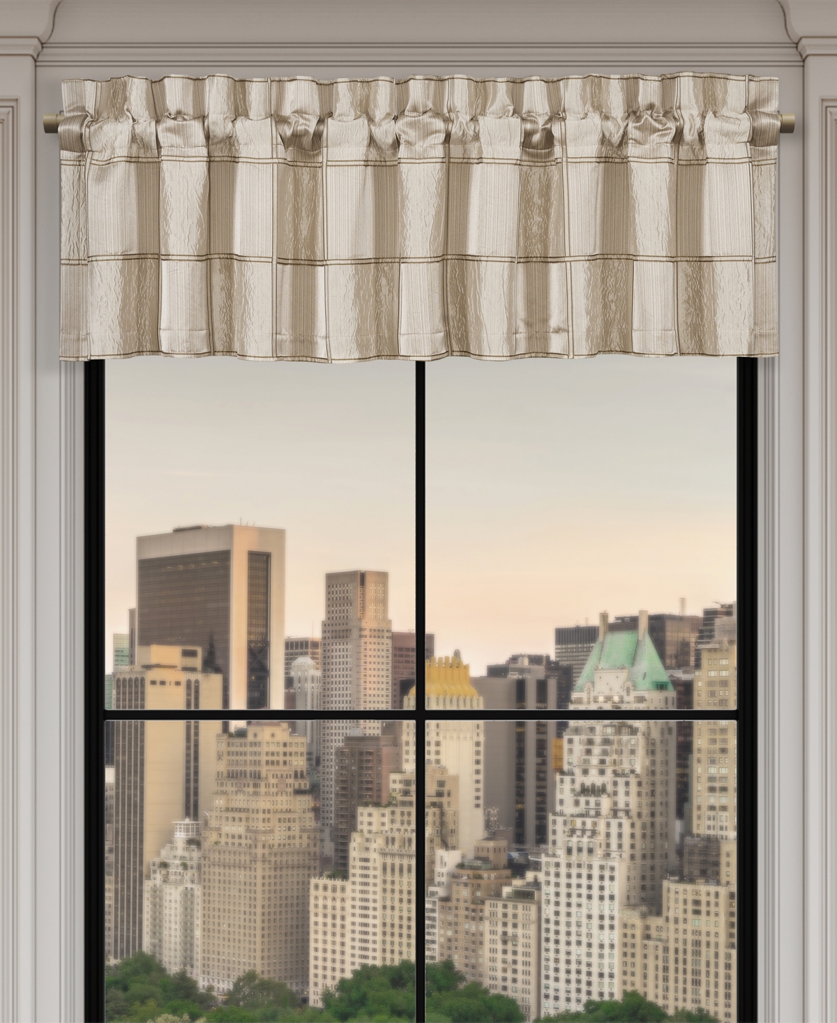 Click here for J Queen New York Brando Window Straight Valance  1... prices