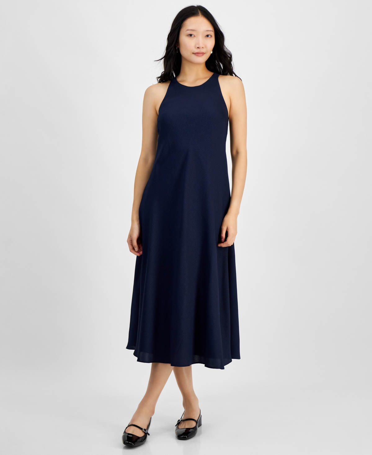 Click here for On 34th Womens Hammered Satin Sleeveless Midi Dres... prices