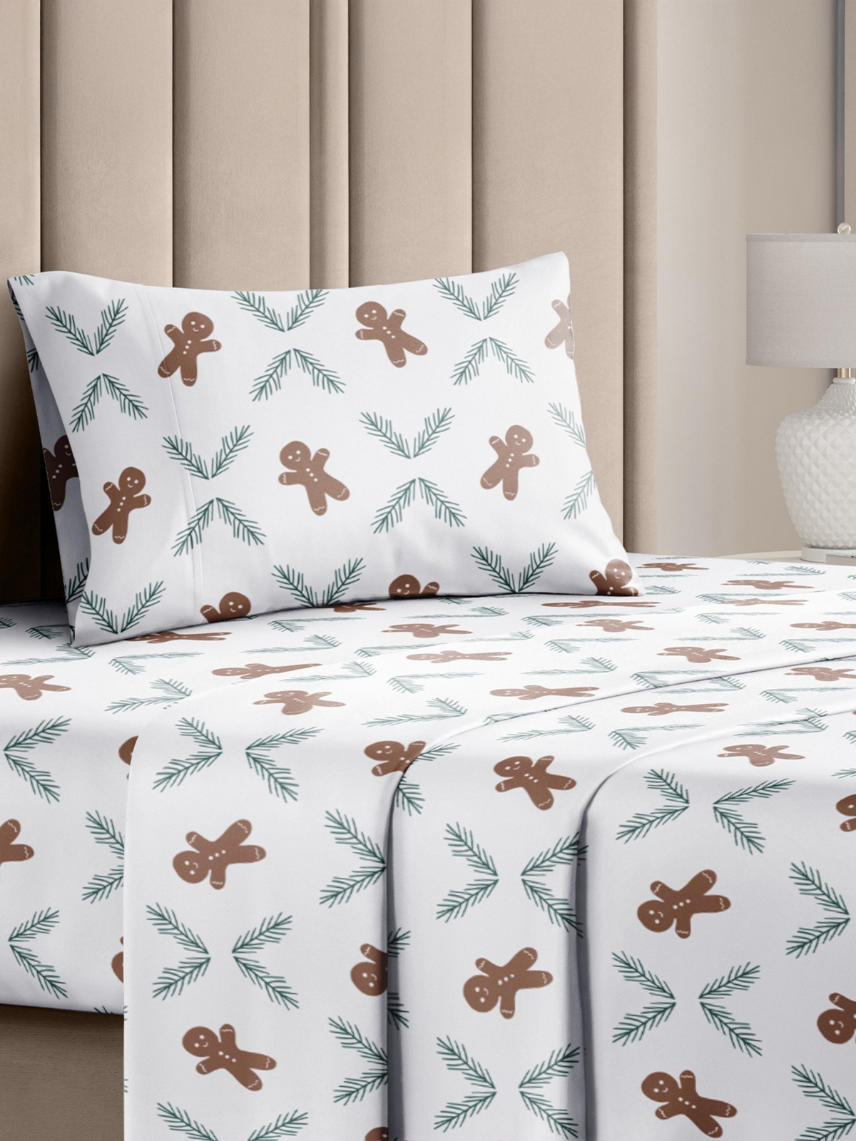 Click here for Christmas 4 Piece Microfiber Sheet Set (Twin / Rei... prices