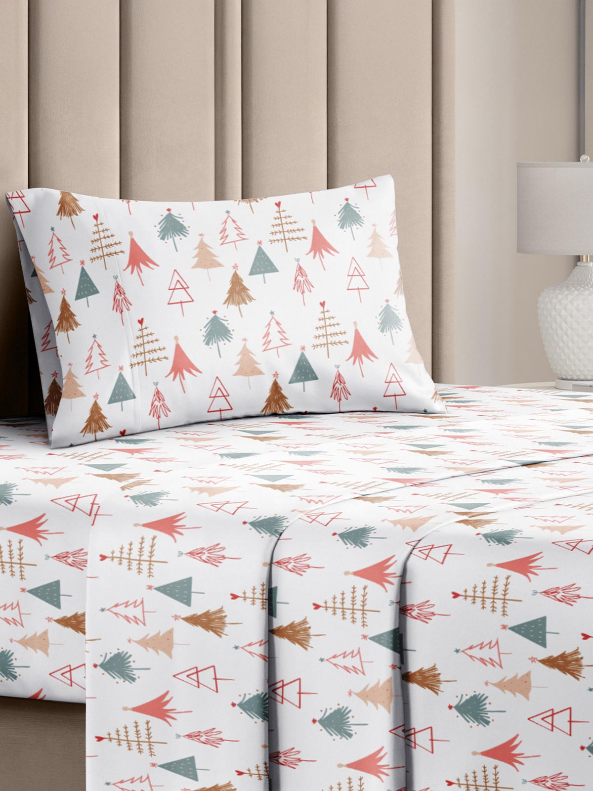 Click here for Christmas 4 Piece Microfiber Sheet Set (Twin / Rei... prices