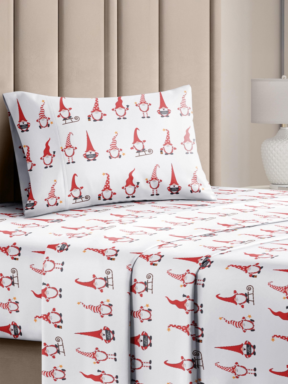Click here for Christmas 4 Piece Microfiber Sheet Set (Twin / Rei... prices