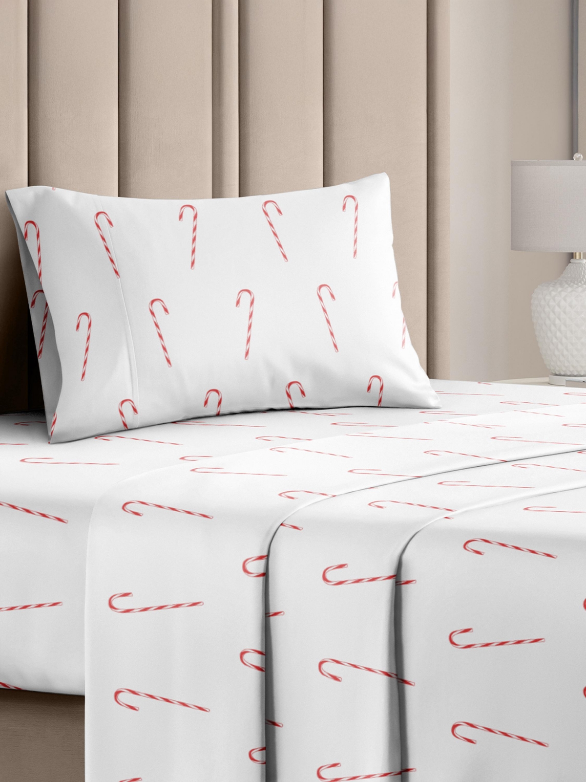 Click here for Christmas 4 Piece Microfiber Sheet Set (Twin / Rei... prices