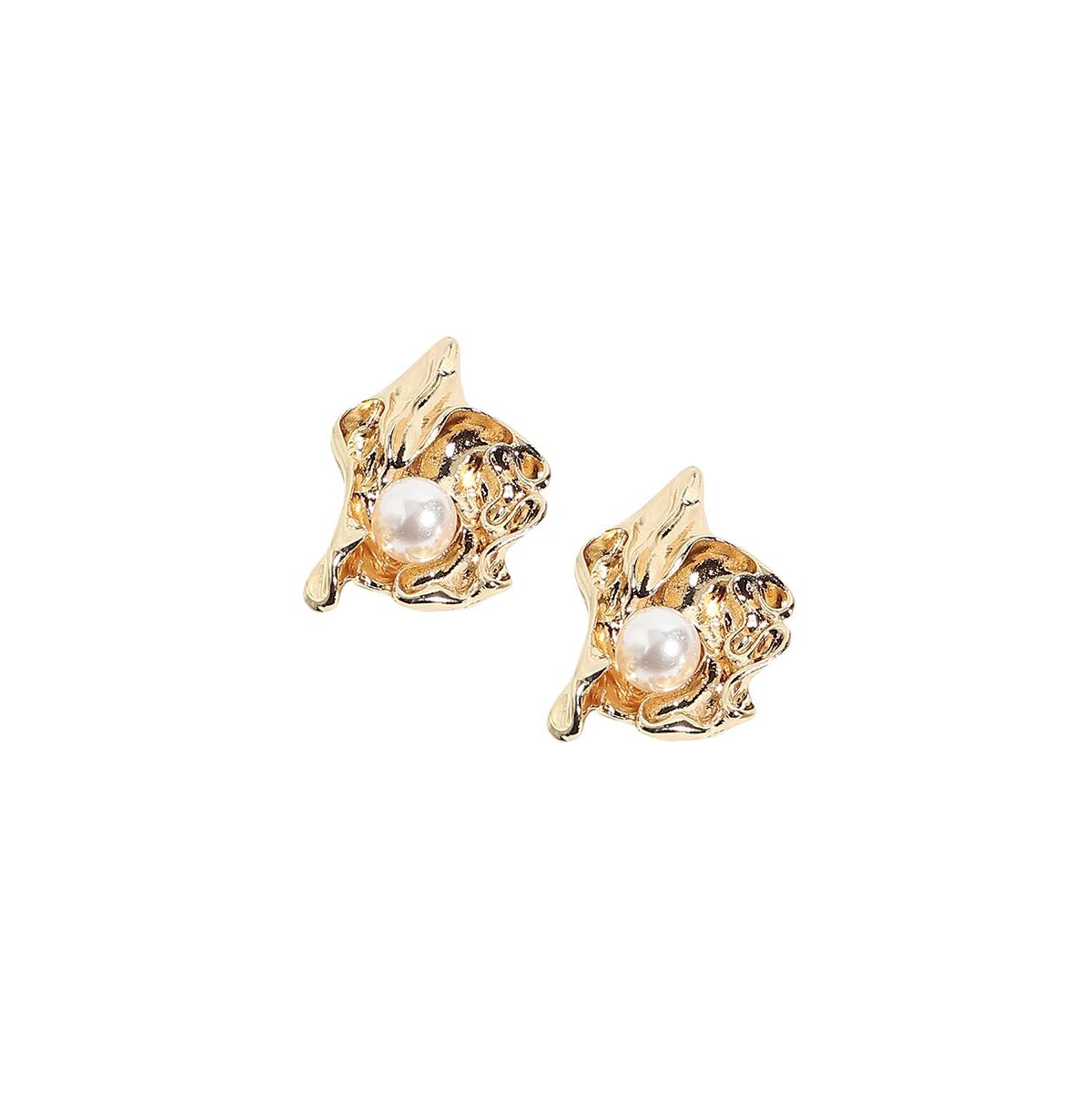 Click here for Casual Stud Earrings - Gold prices