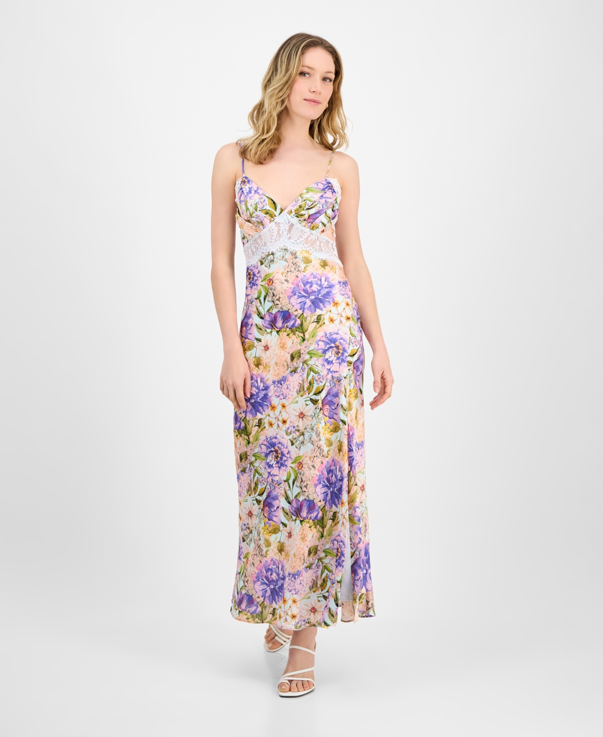 Click here for Astr the Label Womens Ivanna Floral Lace-Trim Swee... prices