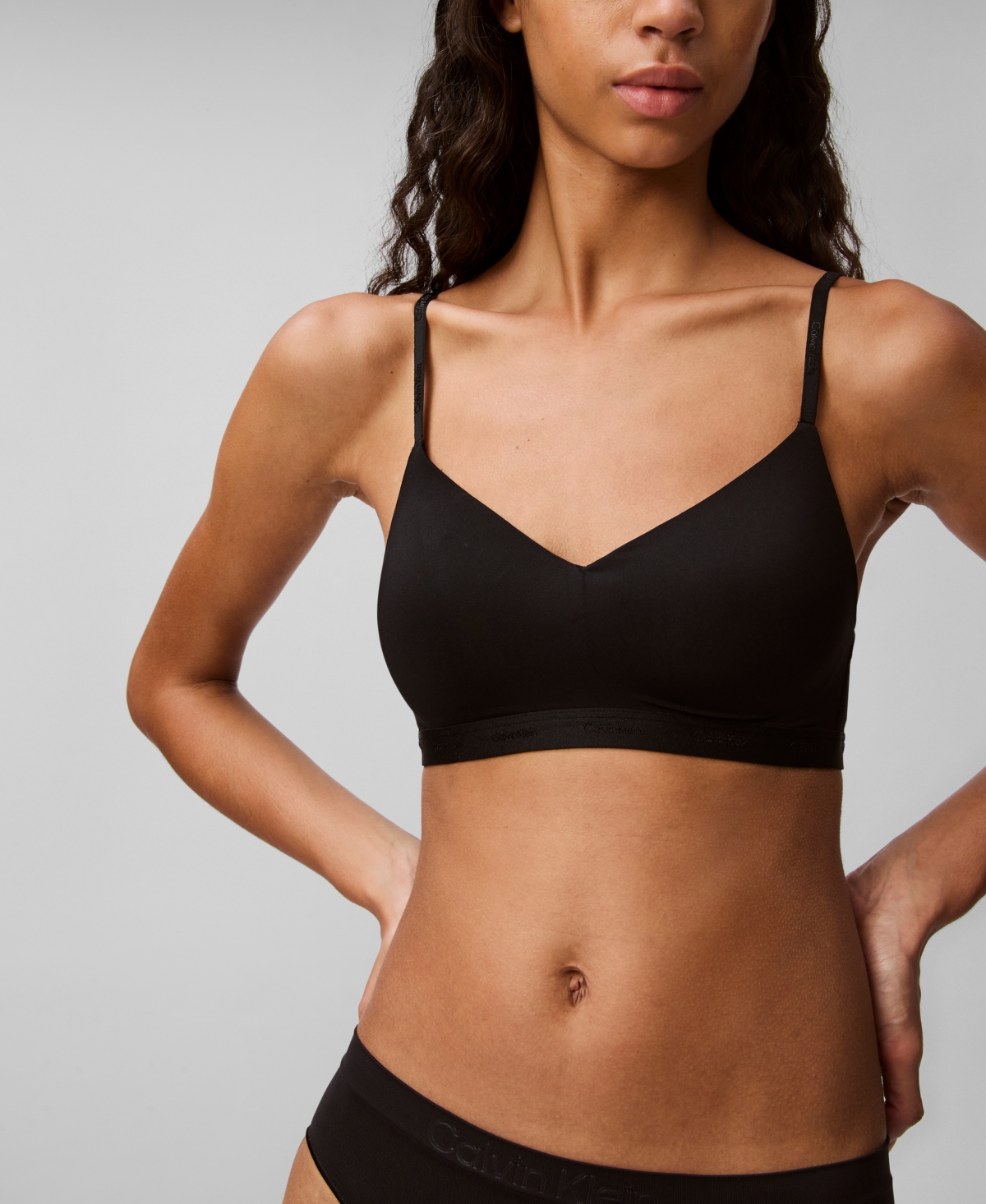 Click here for Calvin Klein Womens Form To Body Lightly Lined Bra... prices