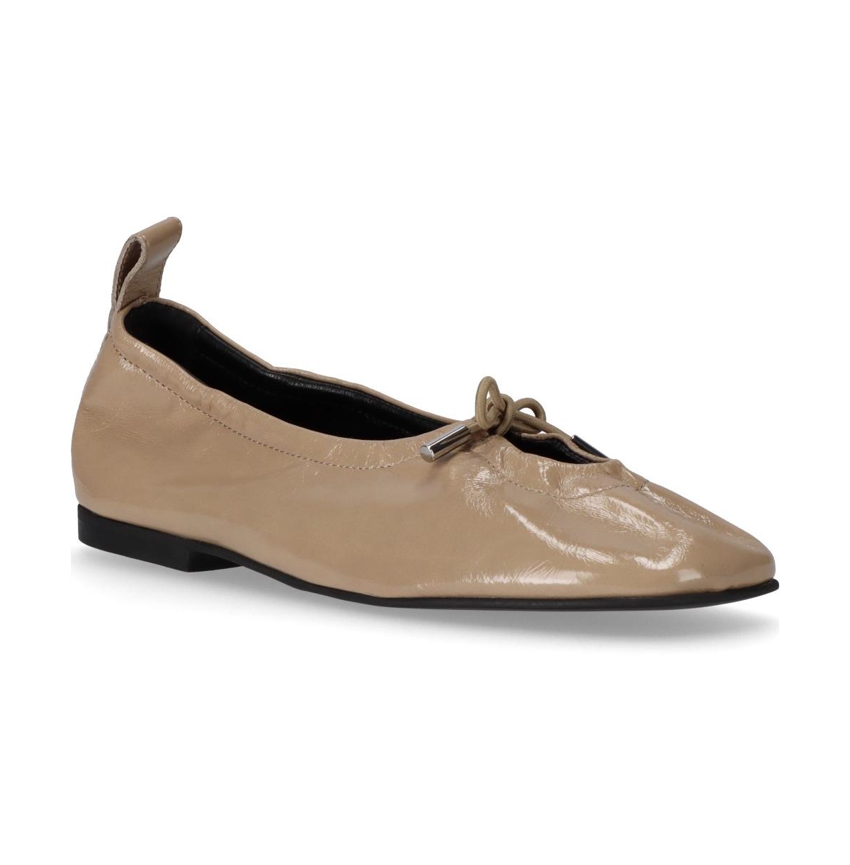 Click here for Rosalind Onix Beige Leather Ballet Flats prices