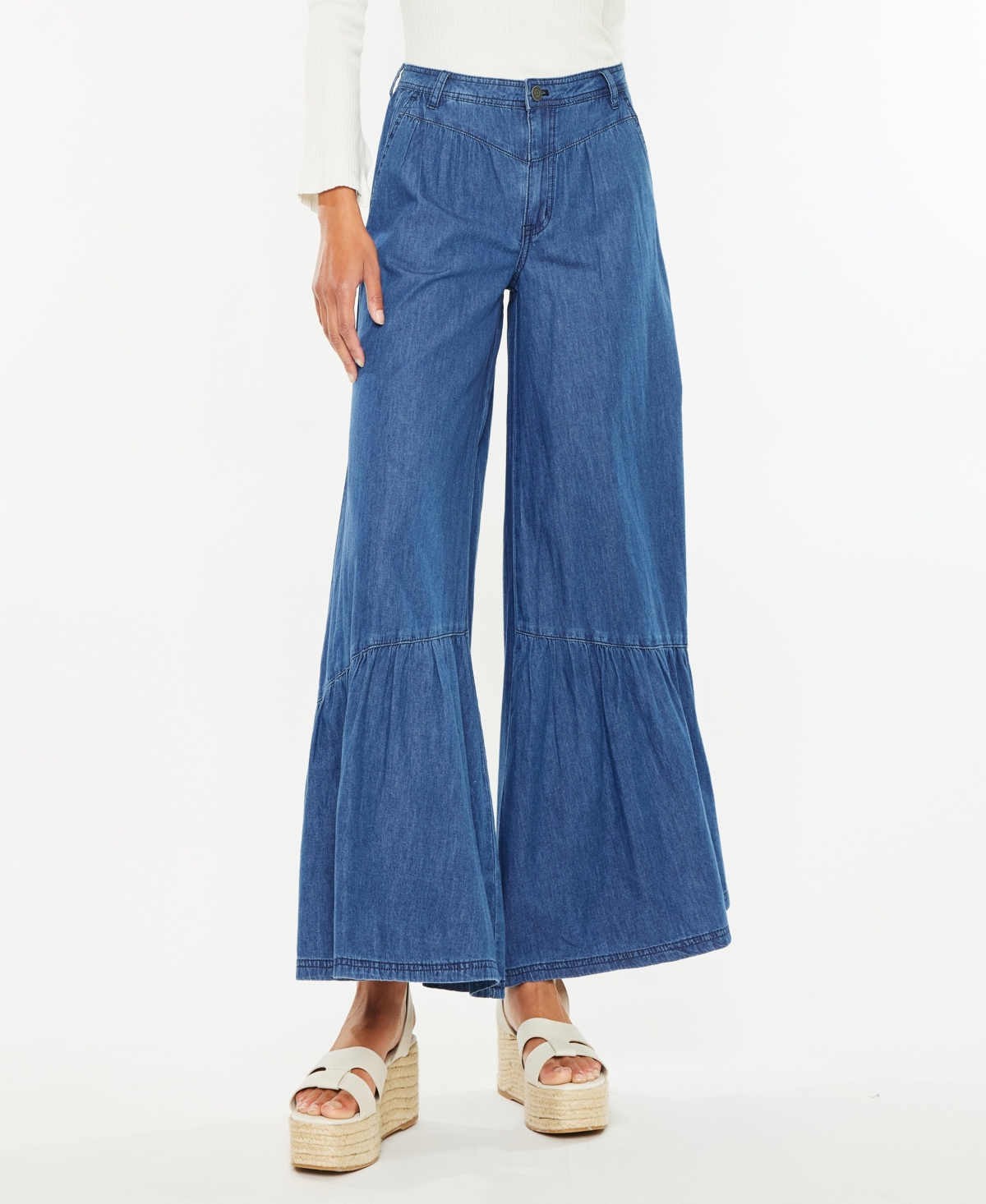 Click here for Kancan Womens Ultra High Rise Wide Leg Pull On Jea... prices