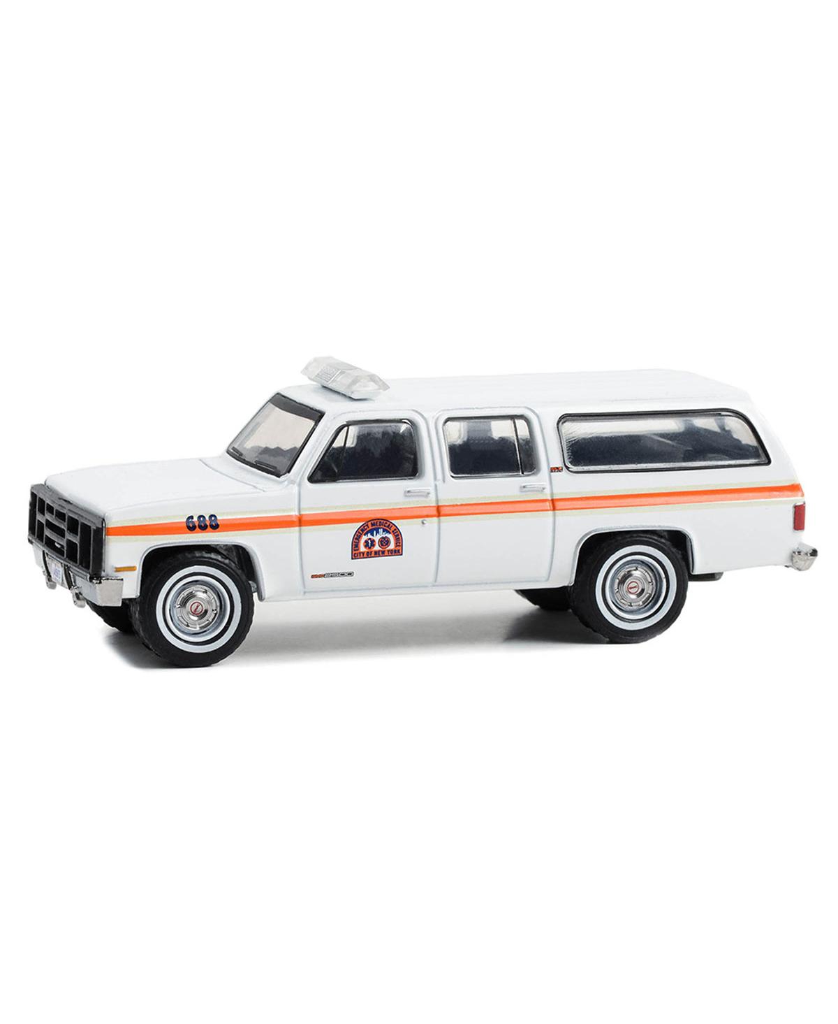Click here for 1/64 1991 Gmc Suburban First Responders  Nyc Ems... prices