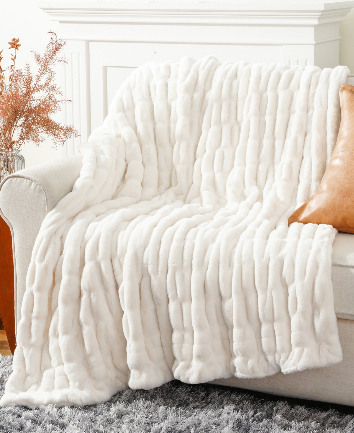 Click here for Battilo Luxurious Reversible Rabbit Faux Fur Throw... prices