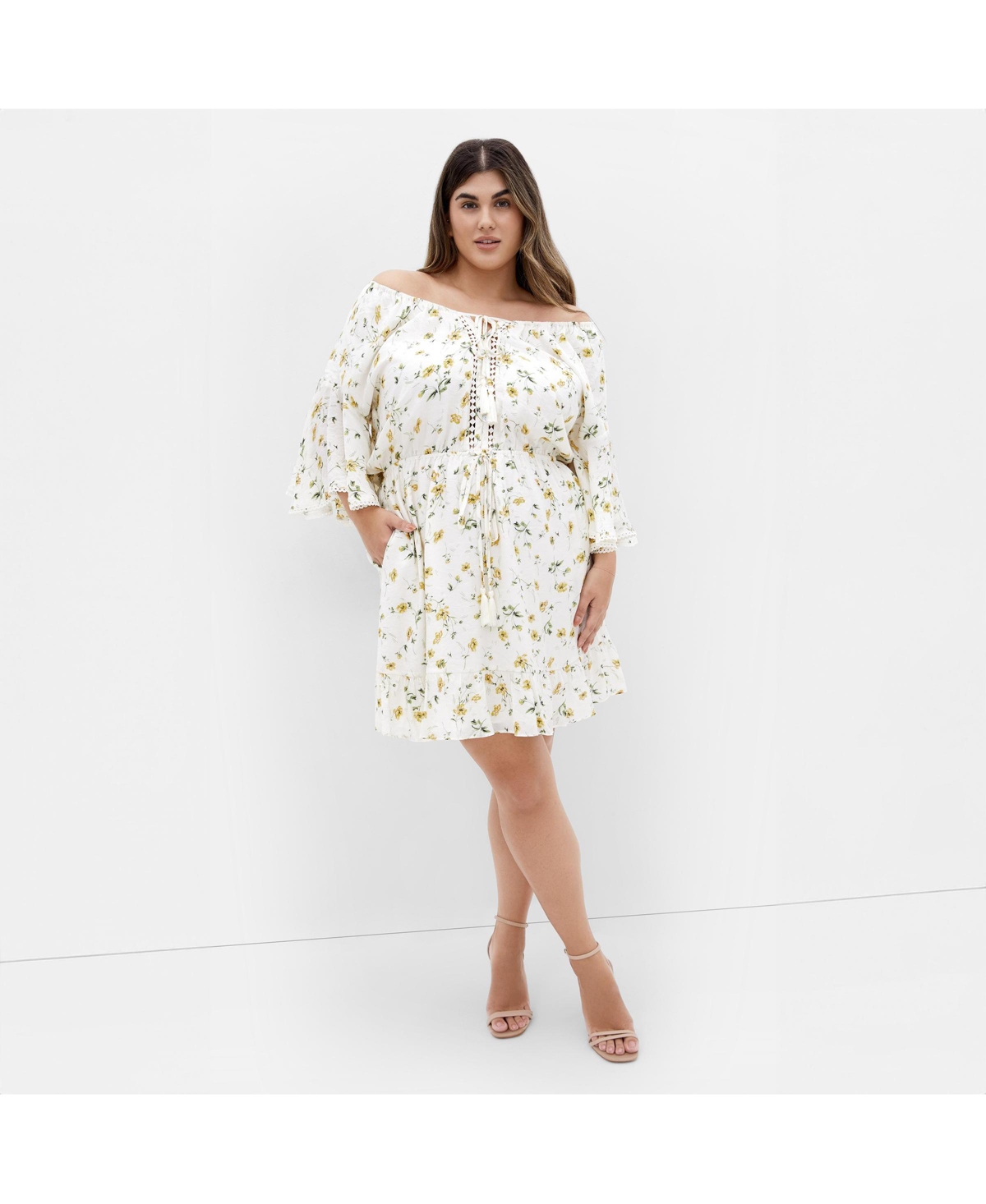 Click here for City Chic Plus Size Ayanna Dress - Daisy chain prices