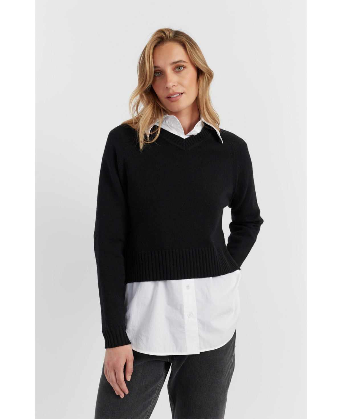 Click here for Chinti & Parker Womens Pure Cashmere V-Neck Sweate... prices