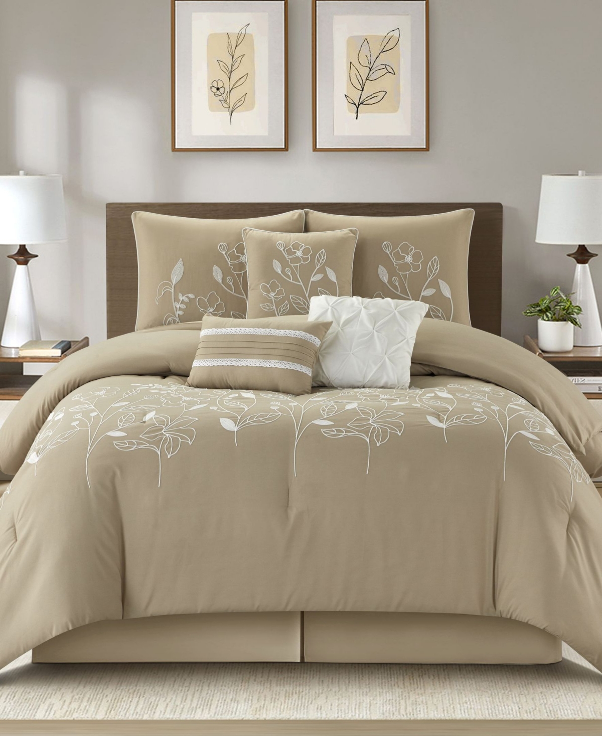 Click here for Stratford Park Safina Floral 7-Pc. Comforter Set... prices
