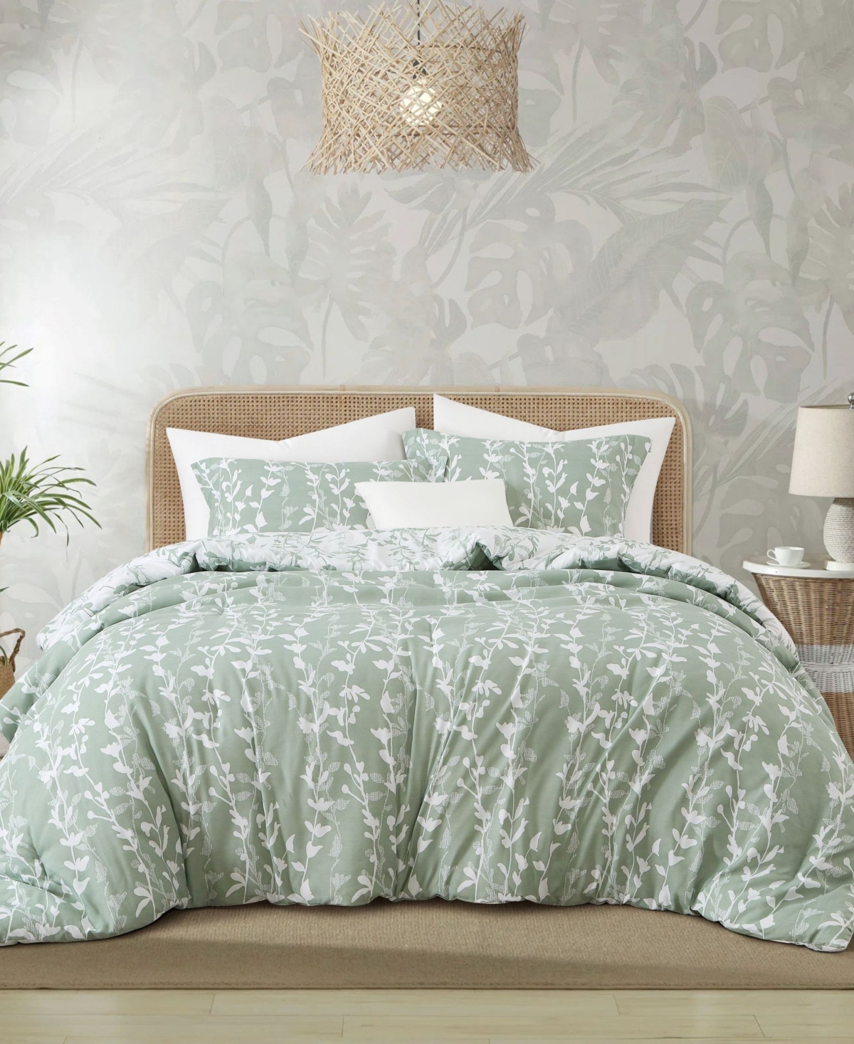 Click here for Stratford Park Millie Leaves 2-Pc. Comforter Set... prices