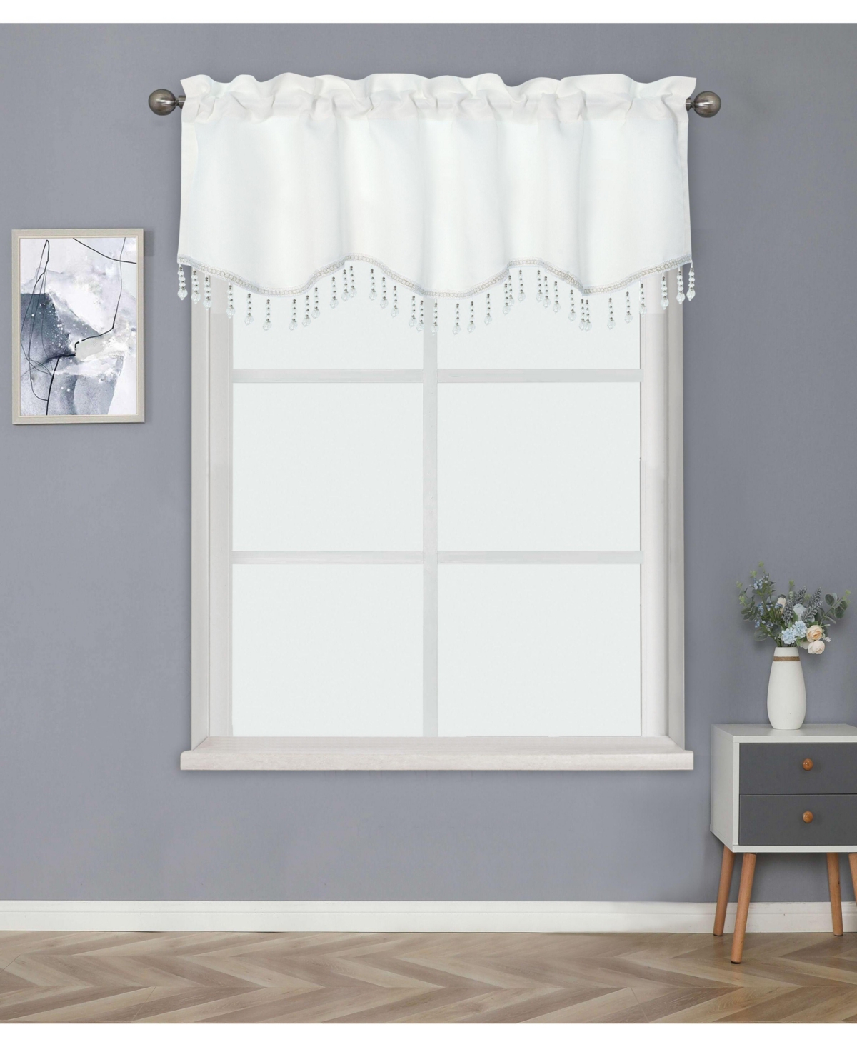 Click here for Kate Aurora Luxurious Solid Colored Scalloped Rod... prices