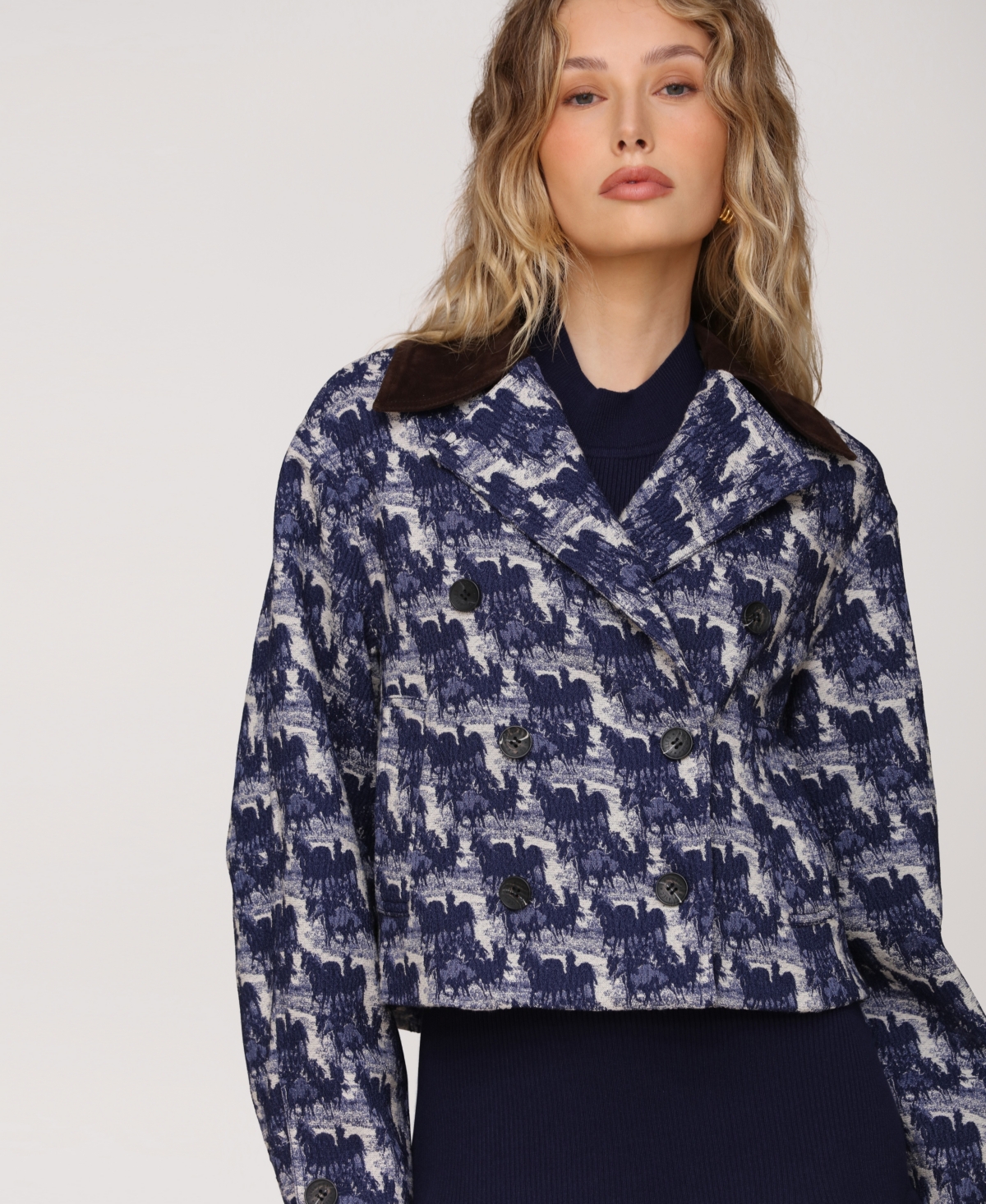 Click here for Avec Les Filles Womens Double-Breasted Boxy Jacket... prices