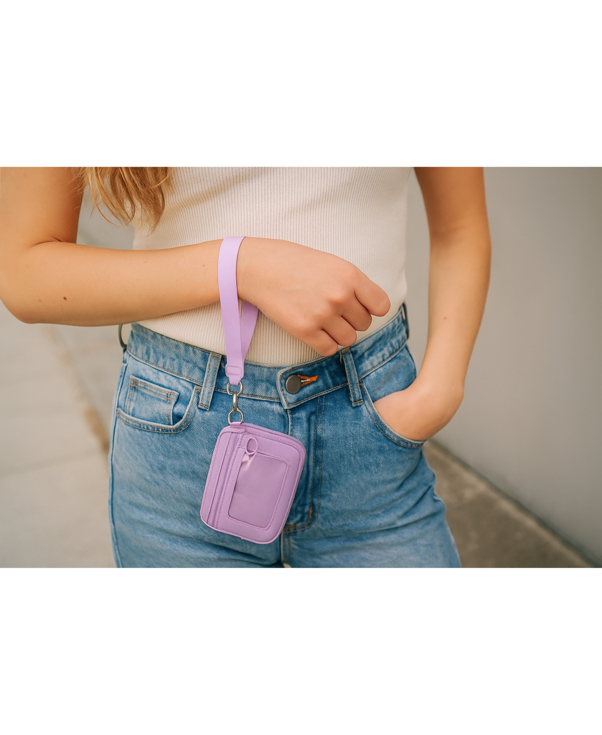 Click here for 3p Experts Wristlett Travel Bag - Purple prices