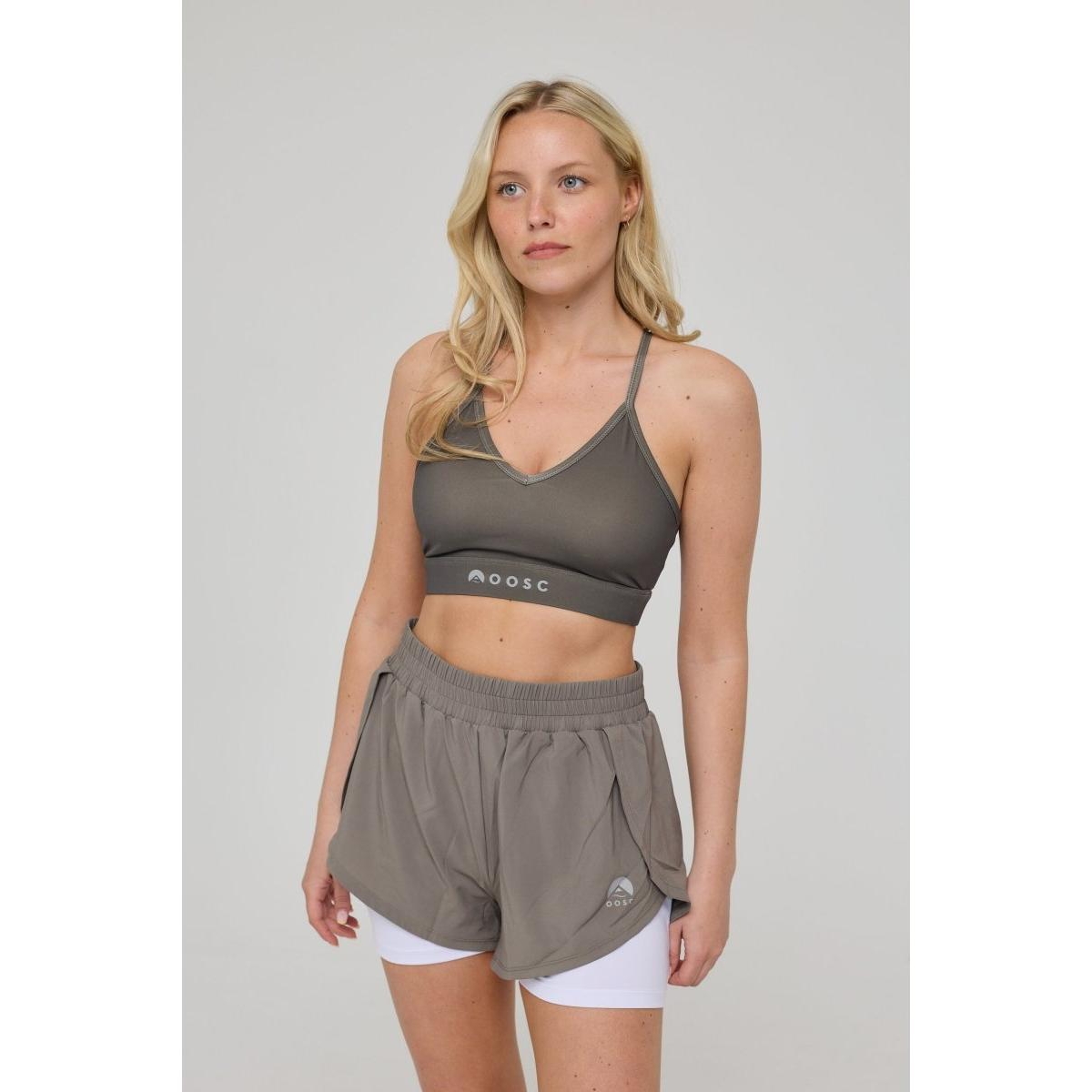 Click here for Oosc Womens Medium Support Infinite Sports Bra - K... prices