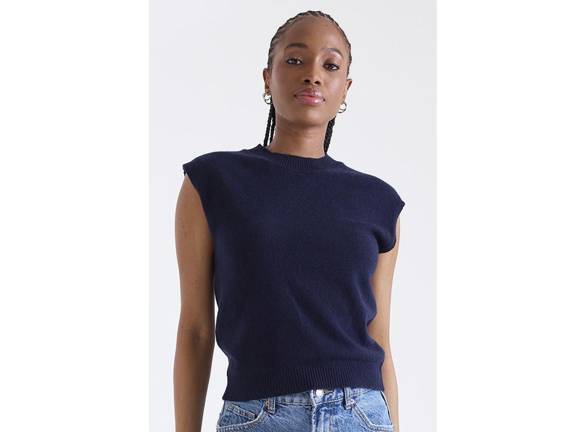 Click here for 1982 Womens Zarah Crew Neck Cashmere Knit Vest - N... prices