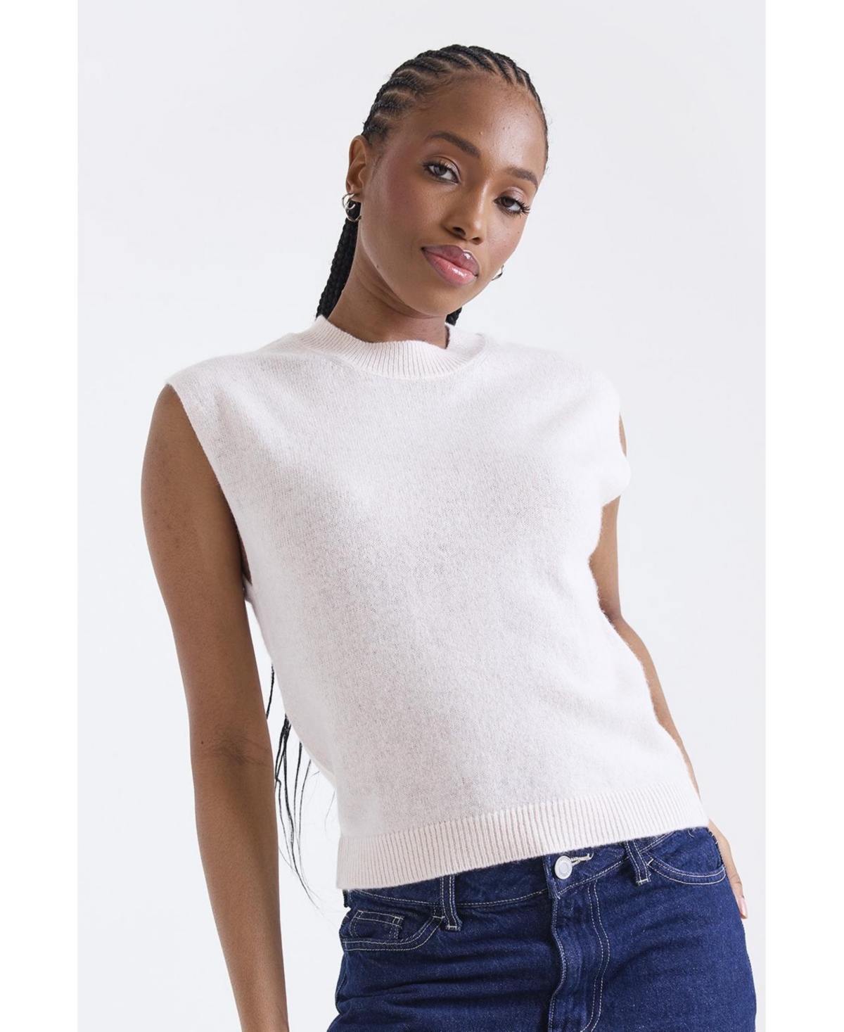 Click here for 1982 Womens Zarah Crew Neck Cashmere Knit Vest - K... prices