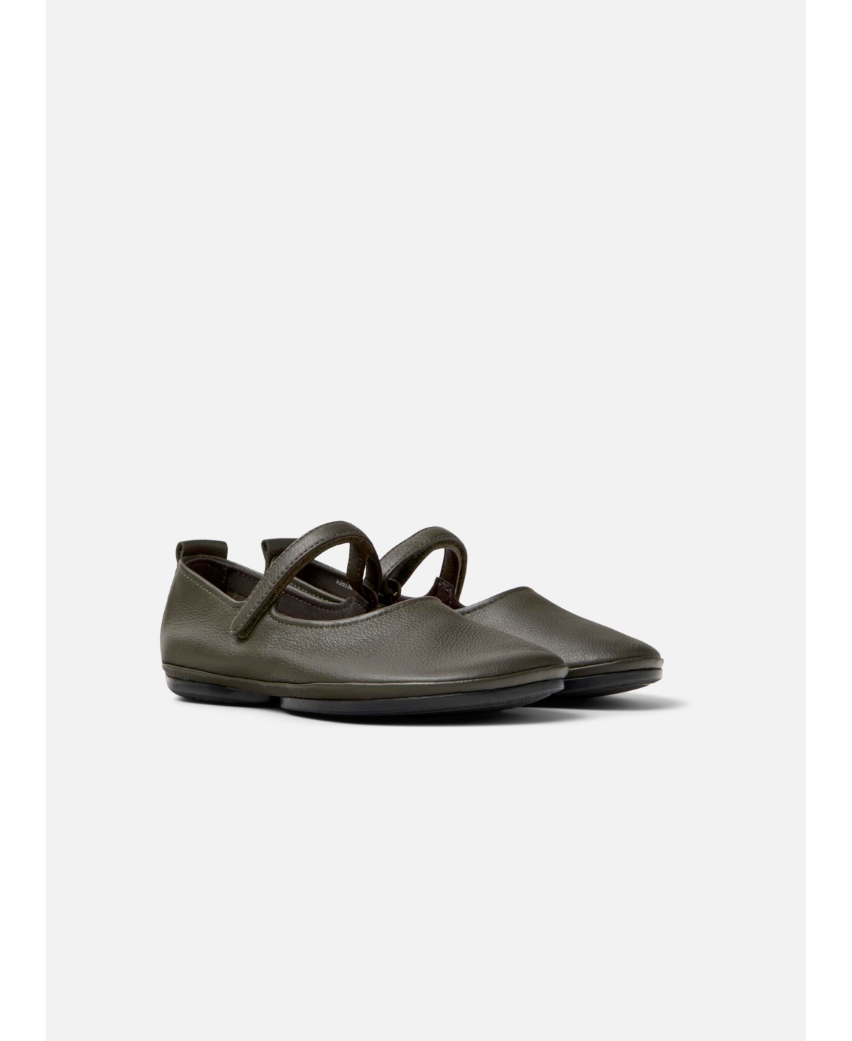Click here for Camper Right Nina Leather Flats - Green prices