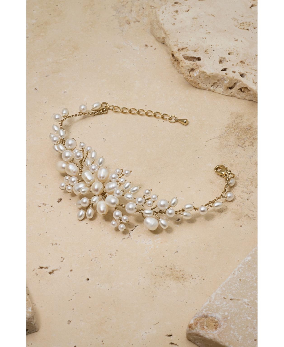 Click here for Untamed Petals Moore Freshwater Bracelet - Gold prices