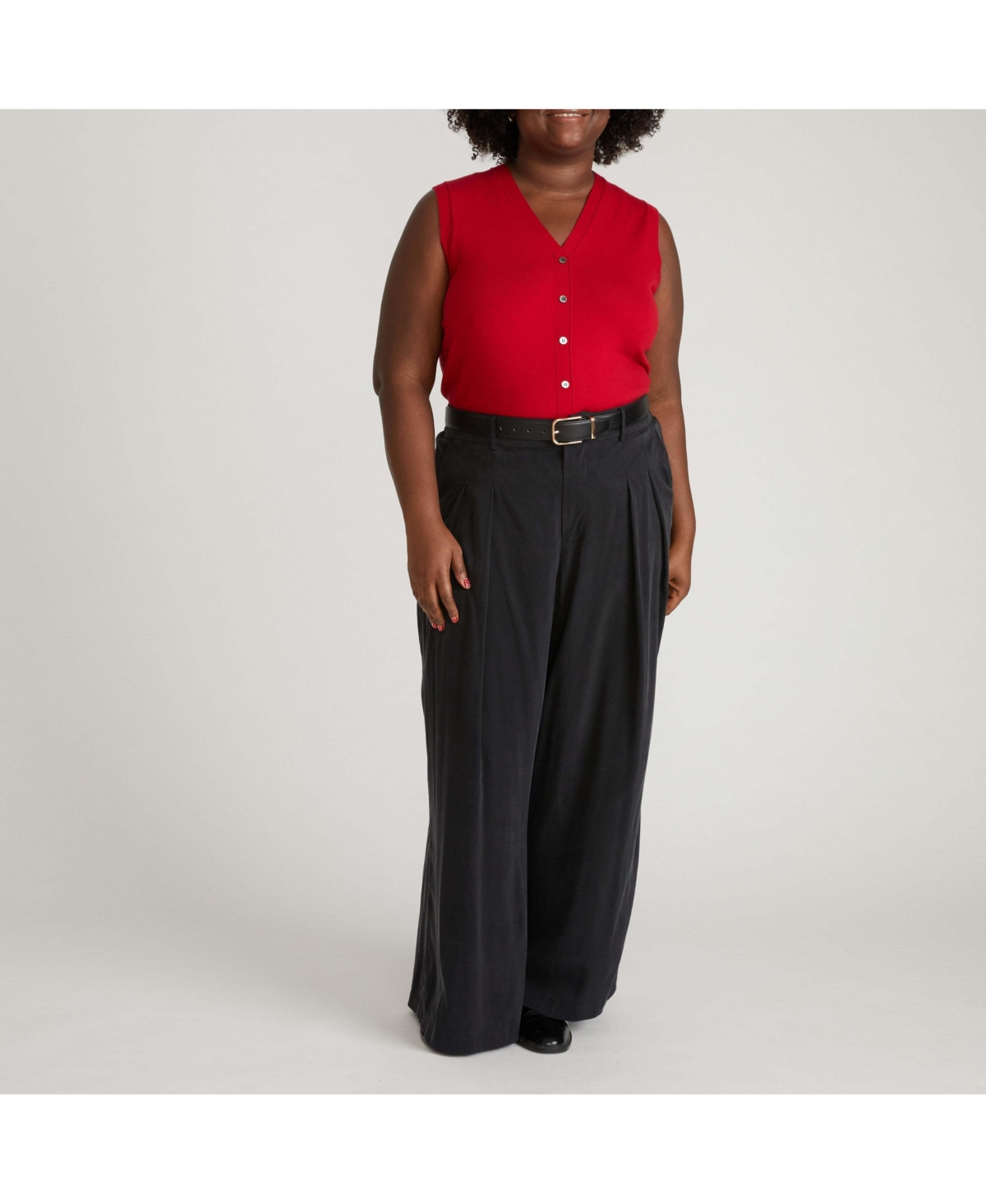 Click here for Universal Standard Womens Fine Knit Cardigan Vest... prices