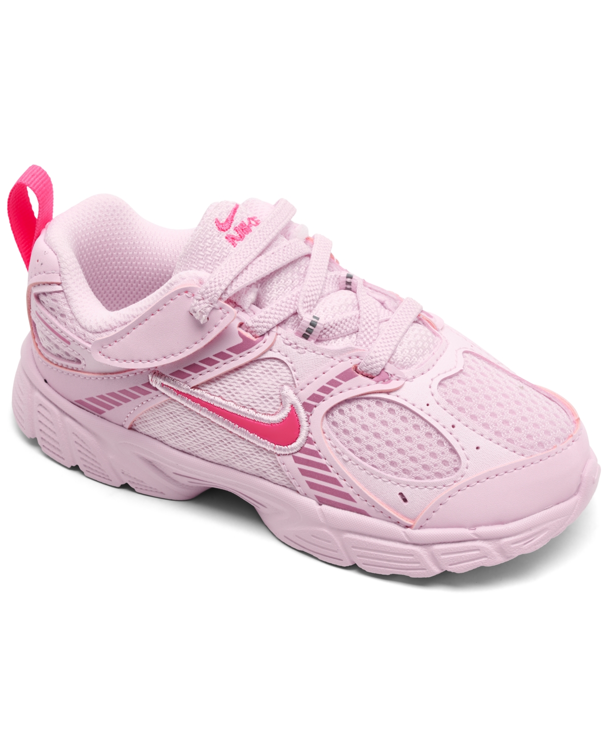 Click here for Nike Toddler Kids V5 Rnr Casual Sneakers from Fini... prices