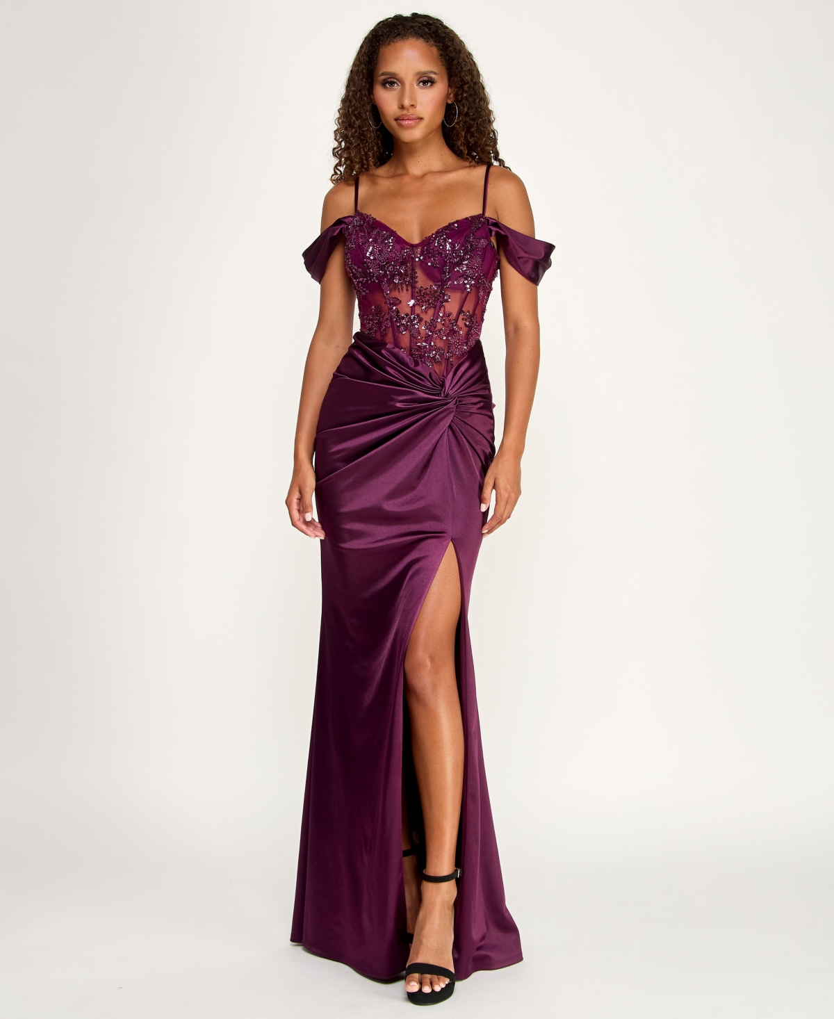 Click here for B Darlin Juniors Sweetheart Neck Gown - Wine prices