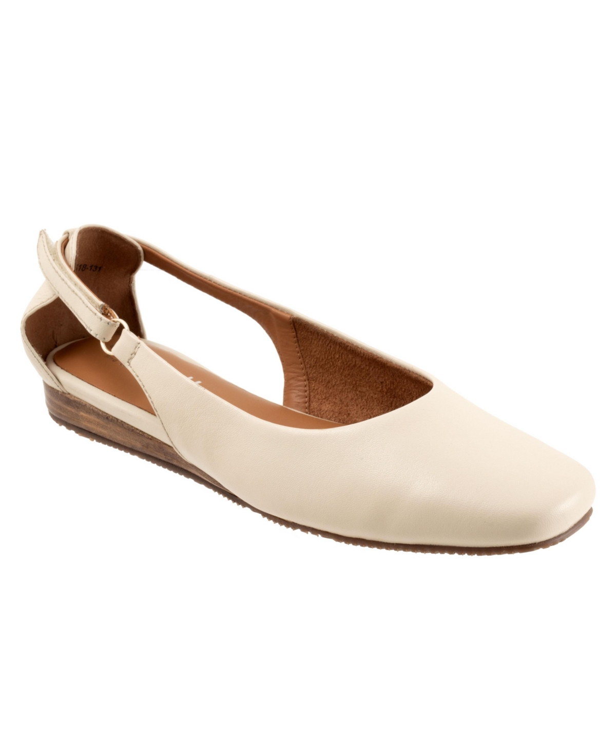 Click here for Softwalk Womens Venice Flat - Ivory prices