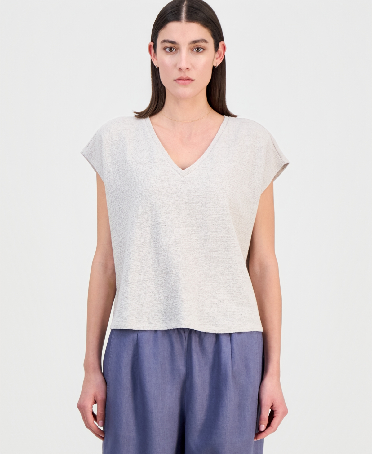 Click here for Eileen Fisher Womens Cotton Jacquard V-Neck Top -... prices