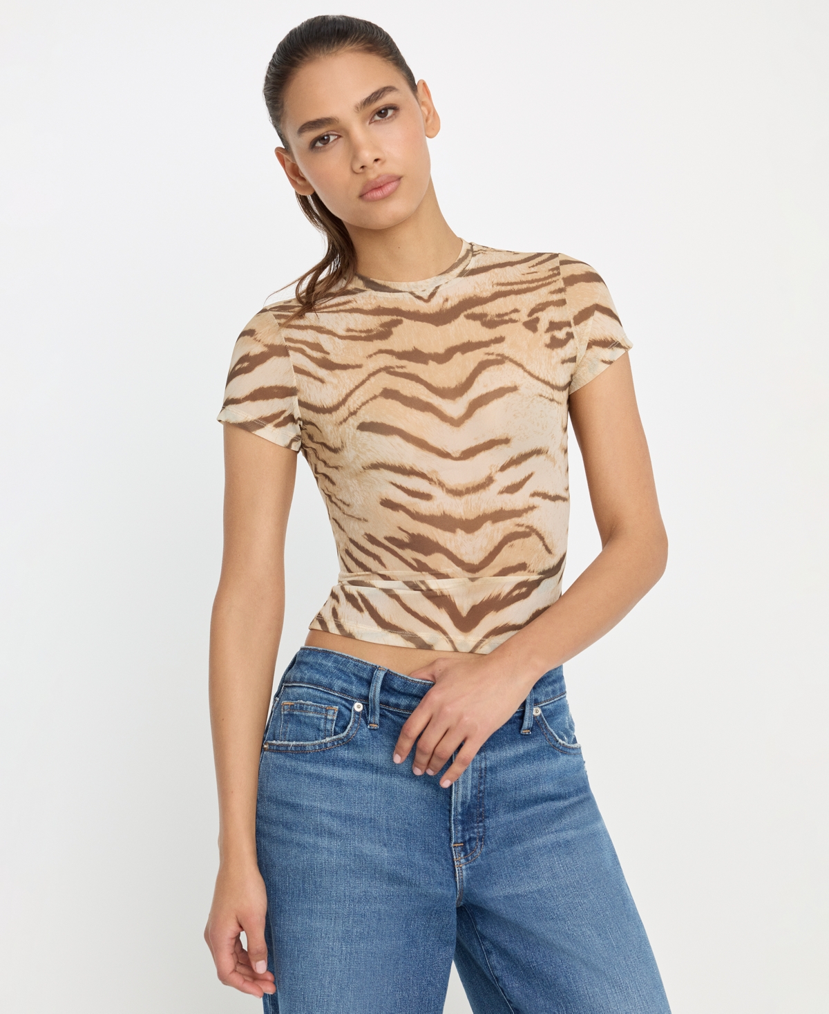 Click here for Good American Womens Short-Sleeve Crewneck T-Shirt... prices