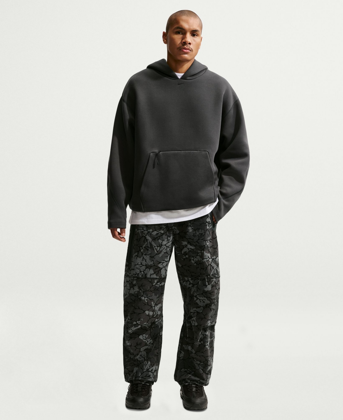 Click here for Nike Mens Tech Dri-fit Embroidered Logo Woven Pant... prices